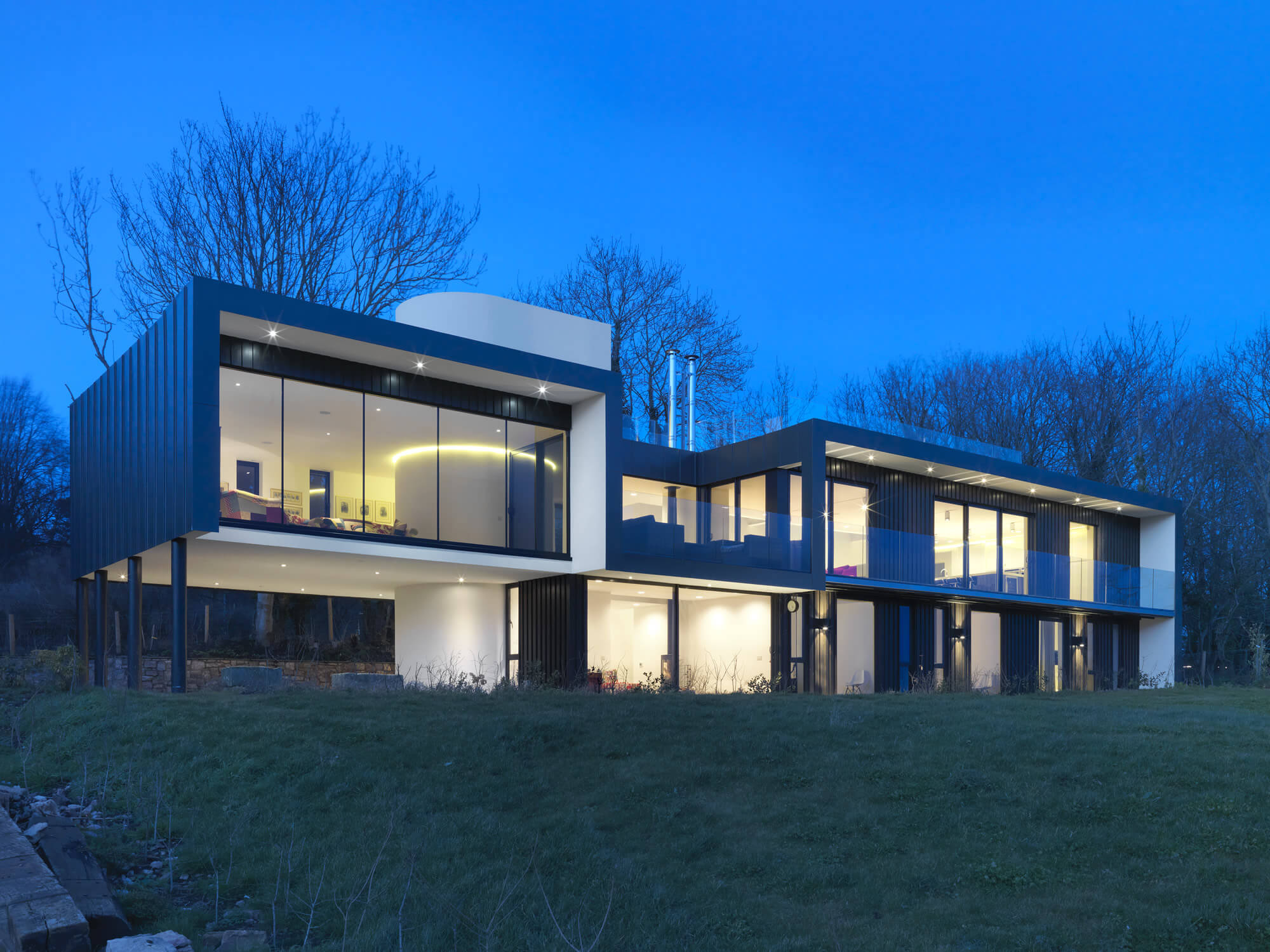 Upside Down House | Loyn + Co Architects